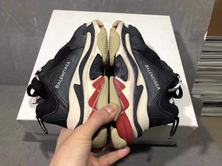 Balenciaga Triple S, Men's Fashion, Footwear, Sneakers on Carousell