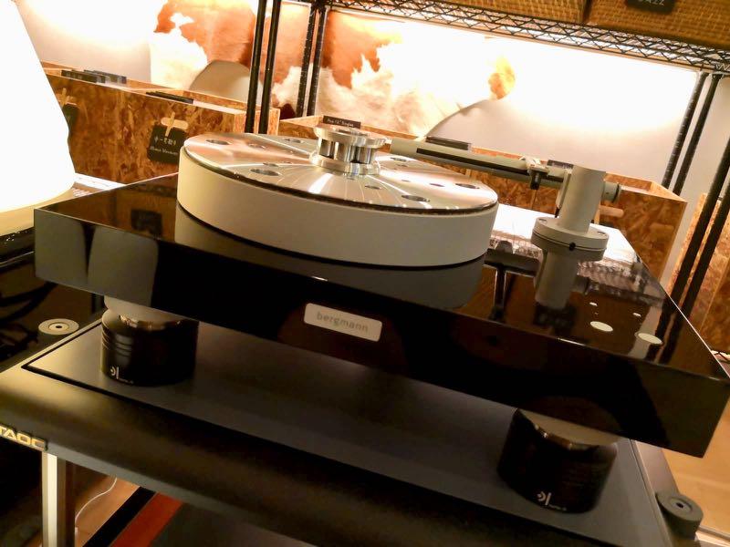 Oyaide Audiophile Turntable Mat MJ-12, Audio, Other Audio Equipment on ...