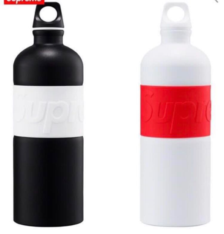 SUPREME SS19 water bottle, Everything Else on Carousell