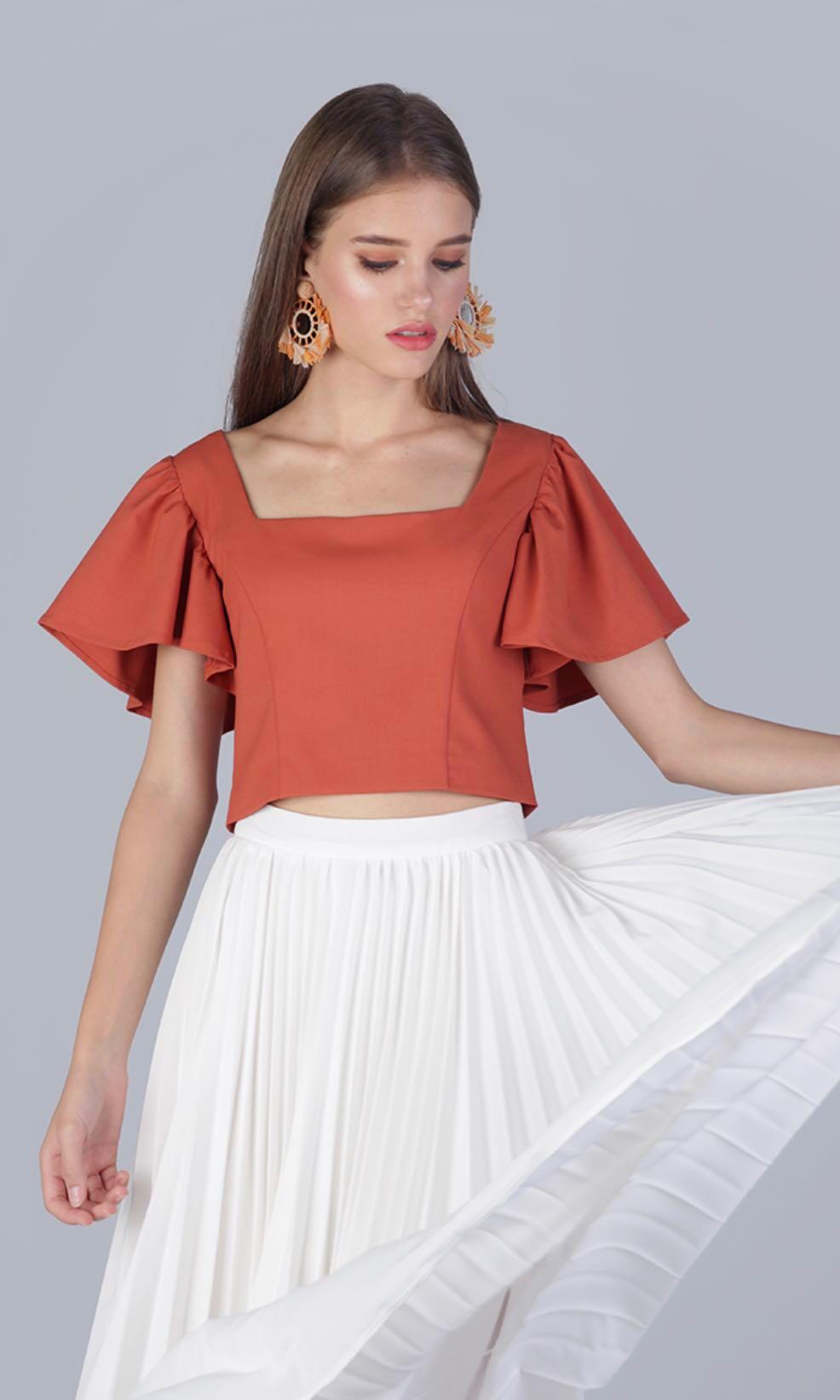 Thetinselrack ttr ally flutter crop top, Women's Fashion, Tops ...