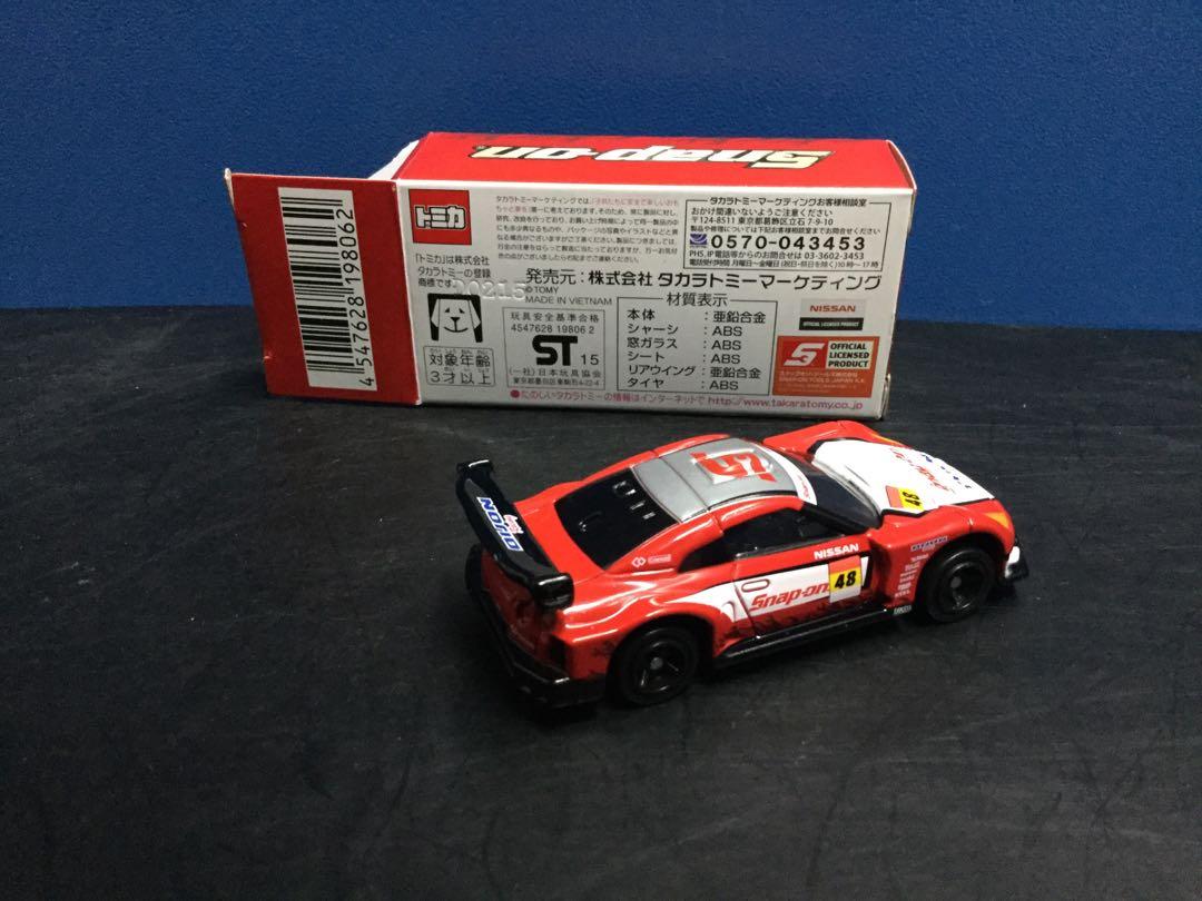Tomica Snap on Nissan GTR Nismo GT3, 興趣及遊戲, 玩具 & 遊戲類 - Carousell