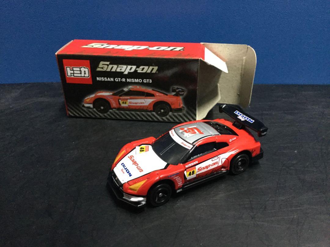 Tomica Snap on Nissan GTR Nismo GT3, 興趣及遊戲, 玩具 & 遊戲類 - Carousell