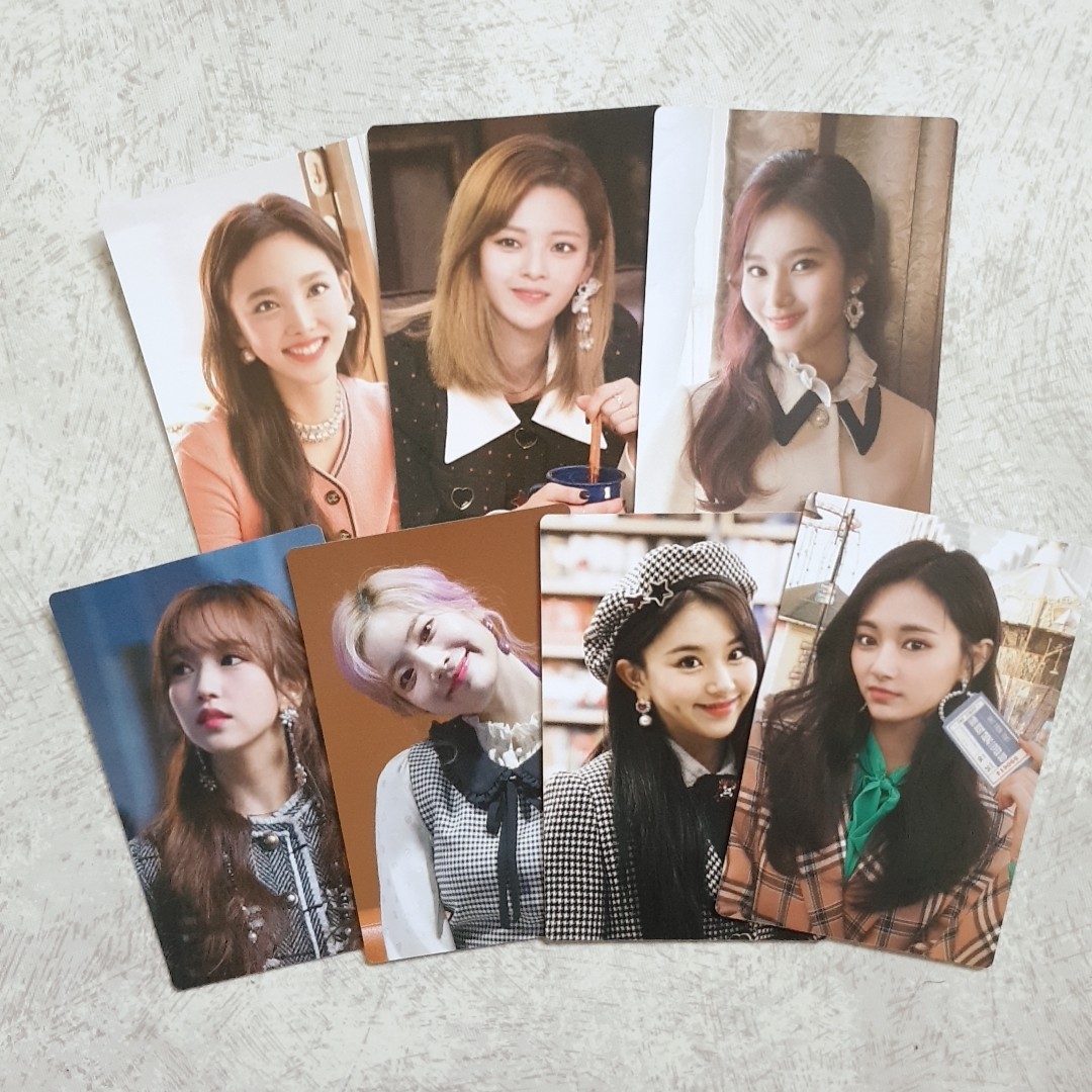Twice - The Year of Yes Monograph PCs (Jeongyeon / Sana / Chaeyoung ...