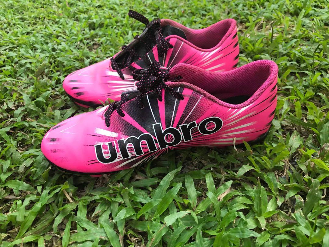 Umbro soccer shoes, Babies & Kids, Babies & Kids Fashion on Carousell