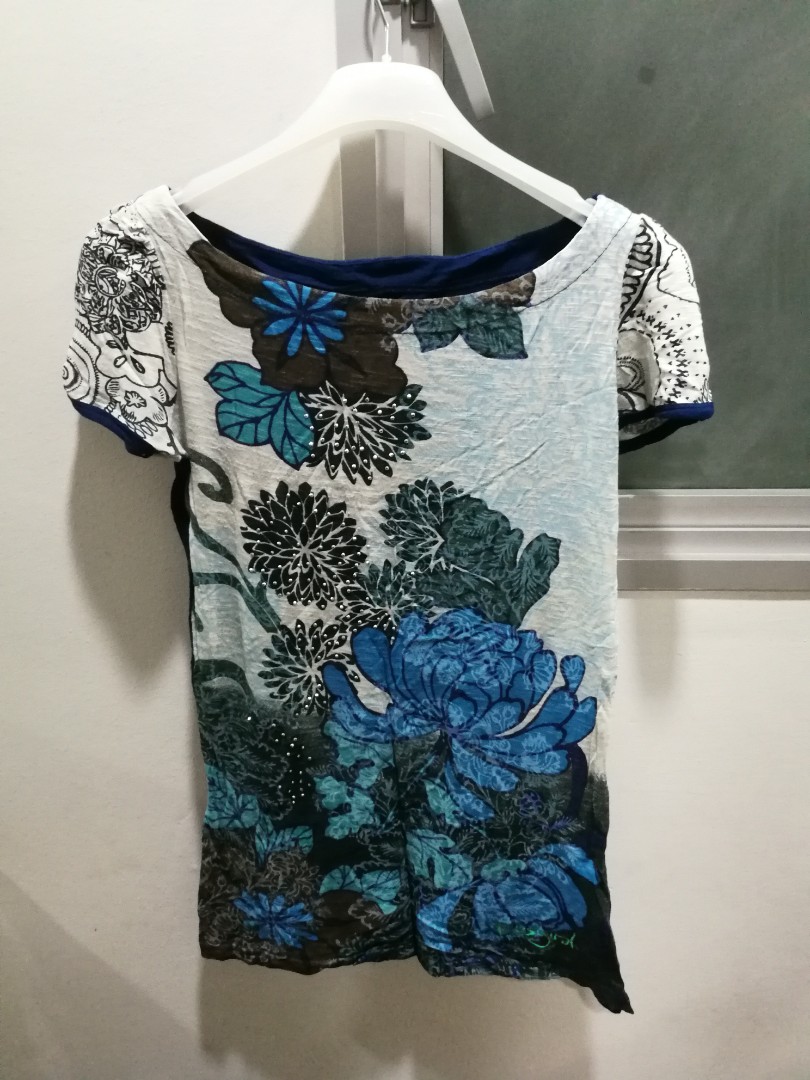 Desigual top, Women's Fashion, Tops, Blouses on Carousell