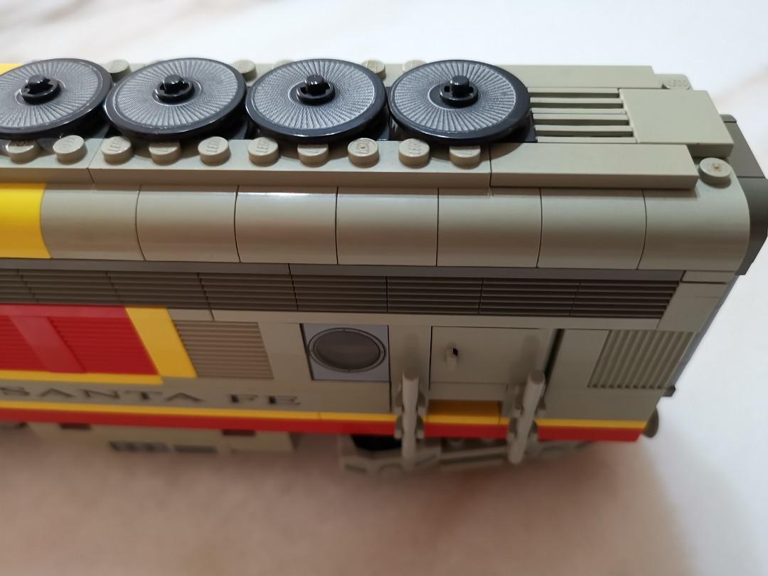 Lego 10020 9V Trains Santa Fe Super Chief, Hobbies & Toys, Toys & Games ...