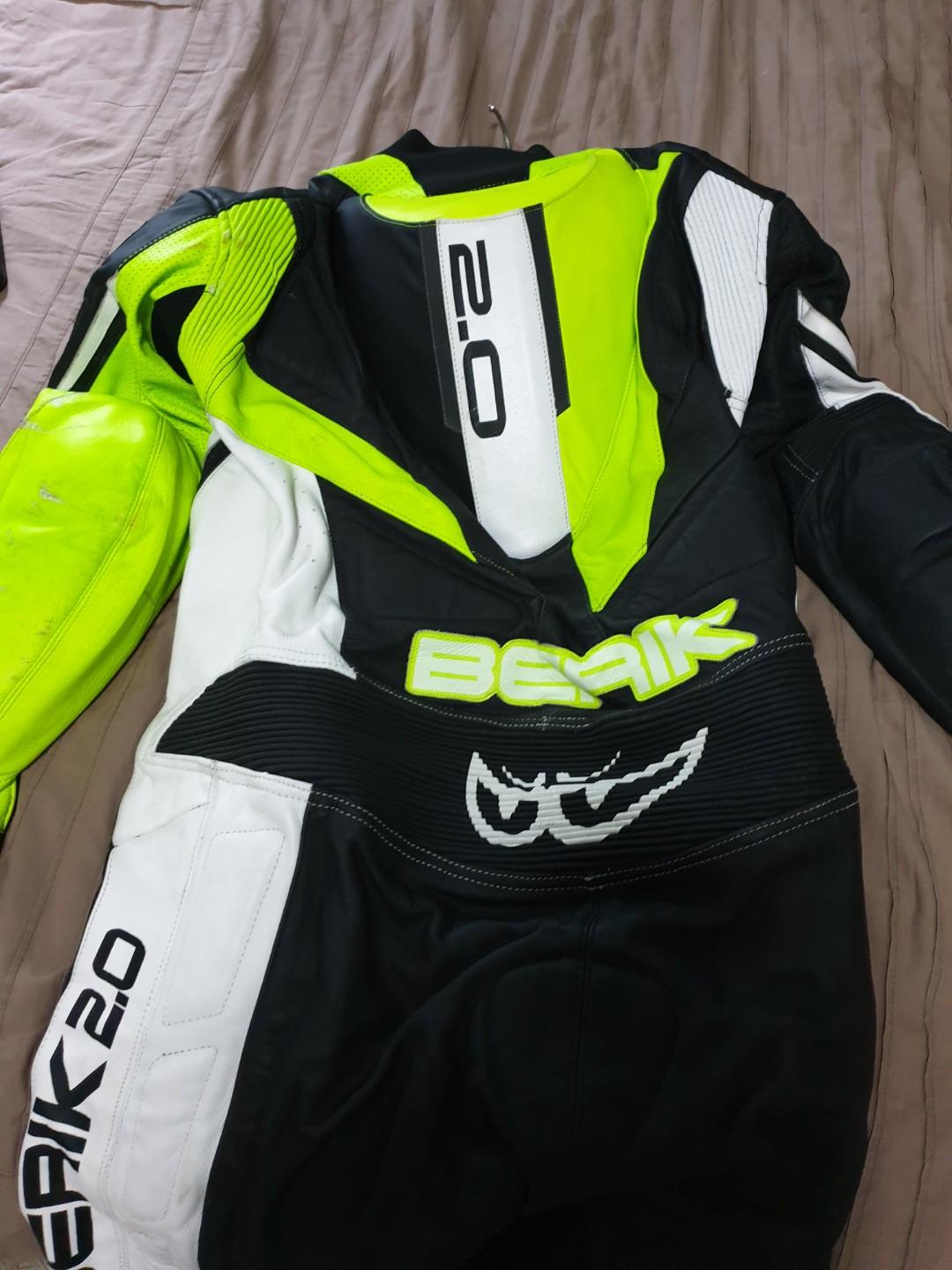 Berik Metric Evo Racing suit, Motorcycles, Motorcycle Apparel on Carousell