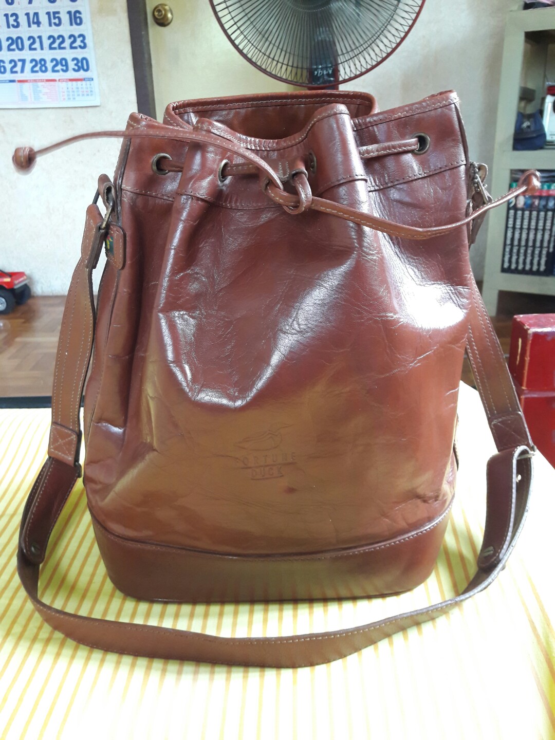 Fortune Duck Genuine Cowhide Leather Drawstring Bucket Bag, Women's ...