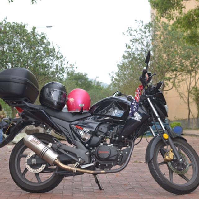 Rr150 retailers Top 100 rr150