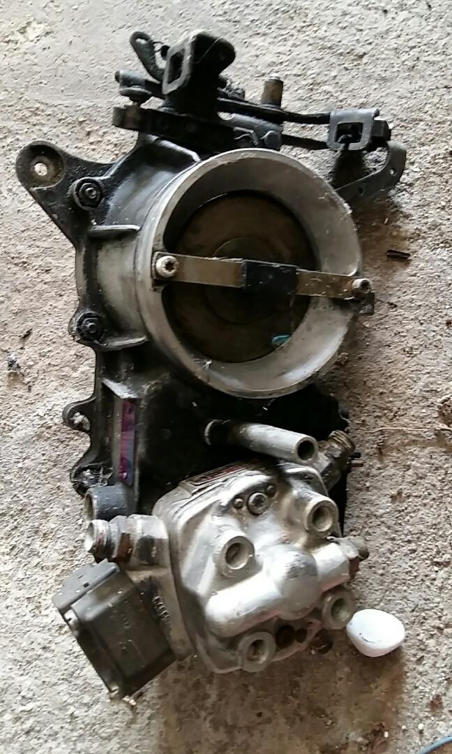 Mercedes m102 engine fuel divider, Auto Accessories on Carousell