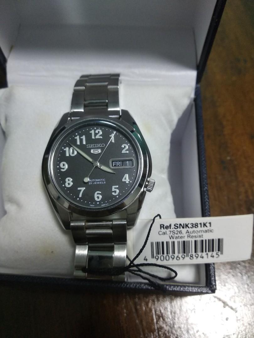 Seiko 5 SNK381K, Men's Fashion, Watches & Accessories, Watches on Carousell