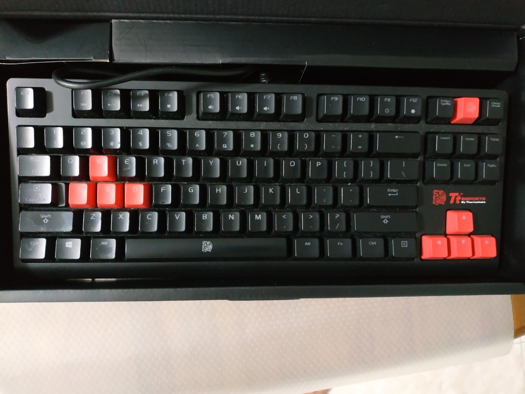Spoilt thermaltake poseidon ZX mechanical keyboard, Electronics ...