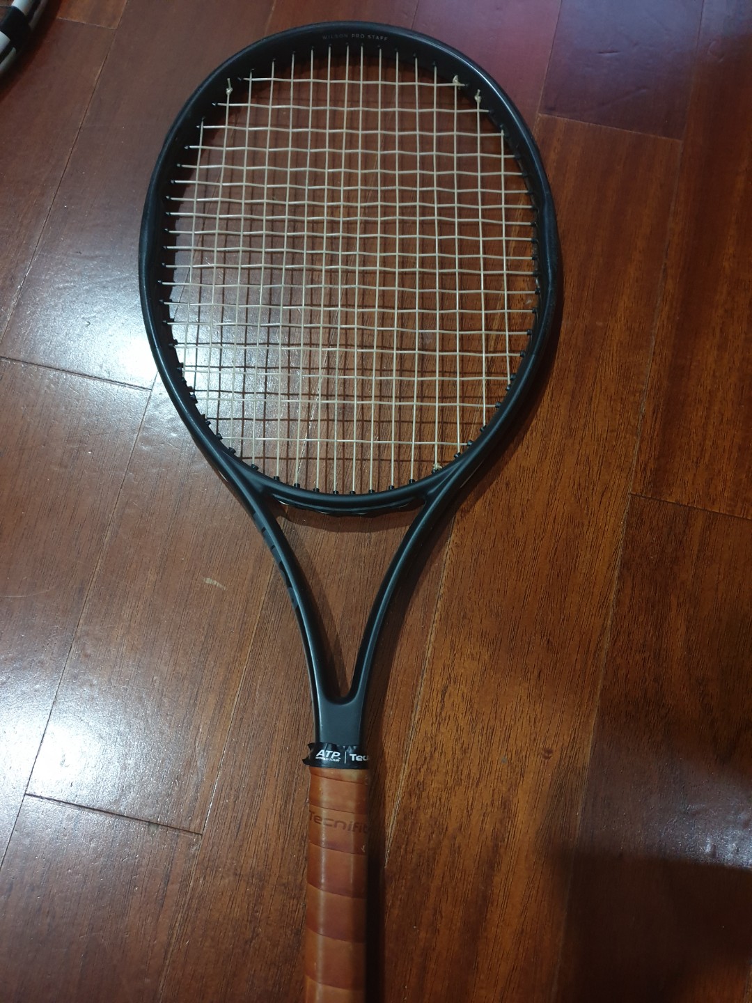 Wilson Roger Federer pro staff junior 26, Sports Equipment, Sports ...