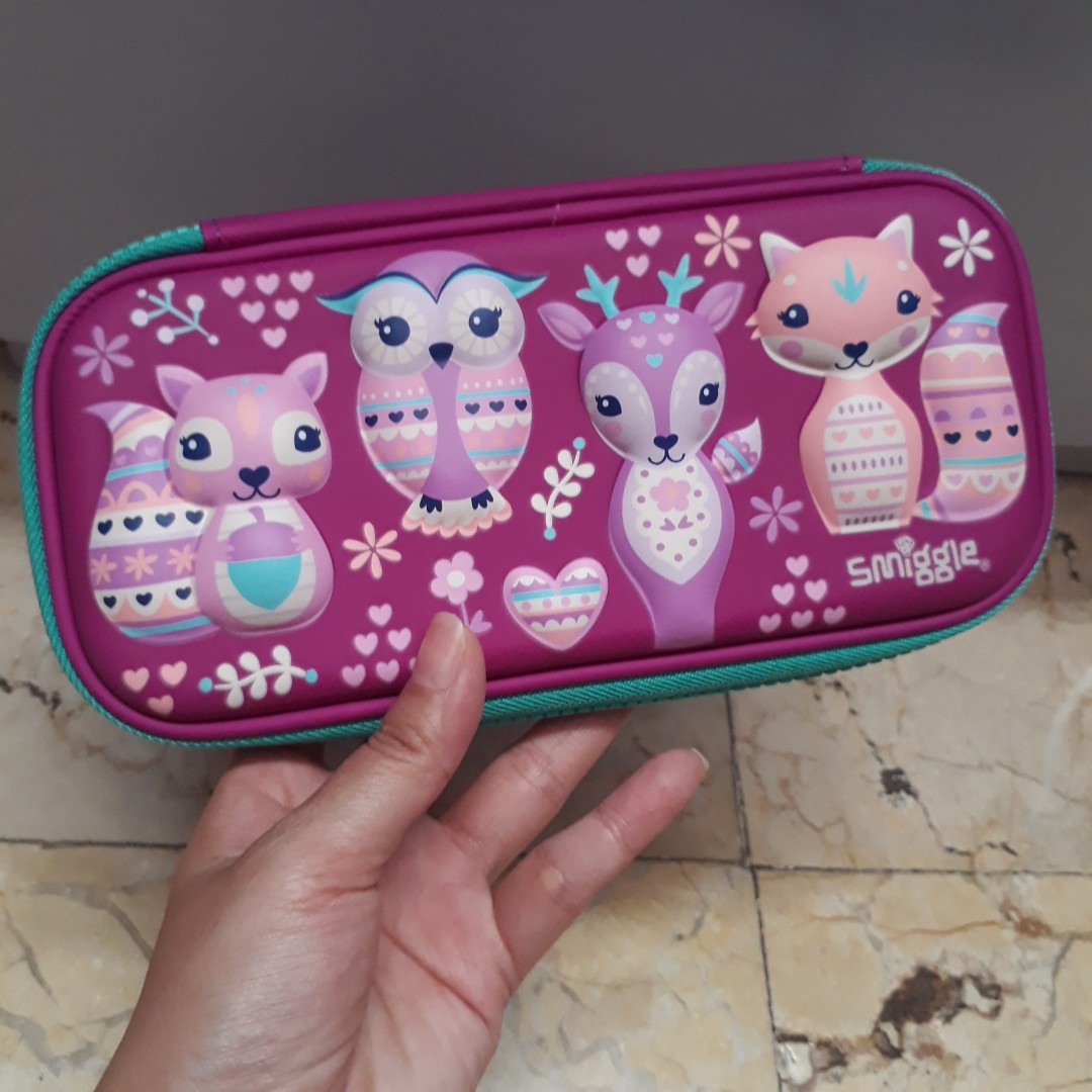 Smiggle Pencil Case Hardtop, Buku & Alat Tulis, Alat Tulis di Carousell