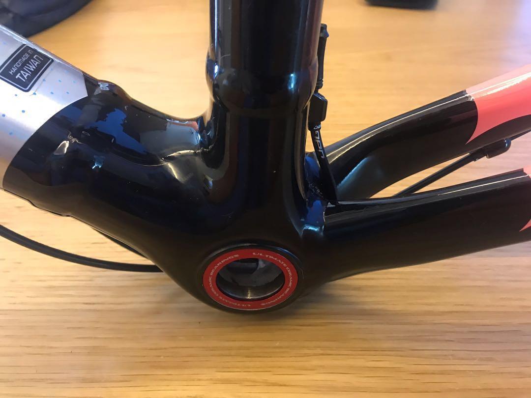 Specialized Red Hook Crit Frameset Size 54, Sports Equipment, Bicycles ...