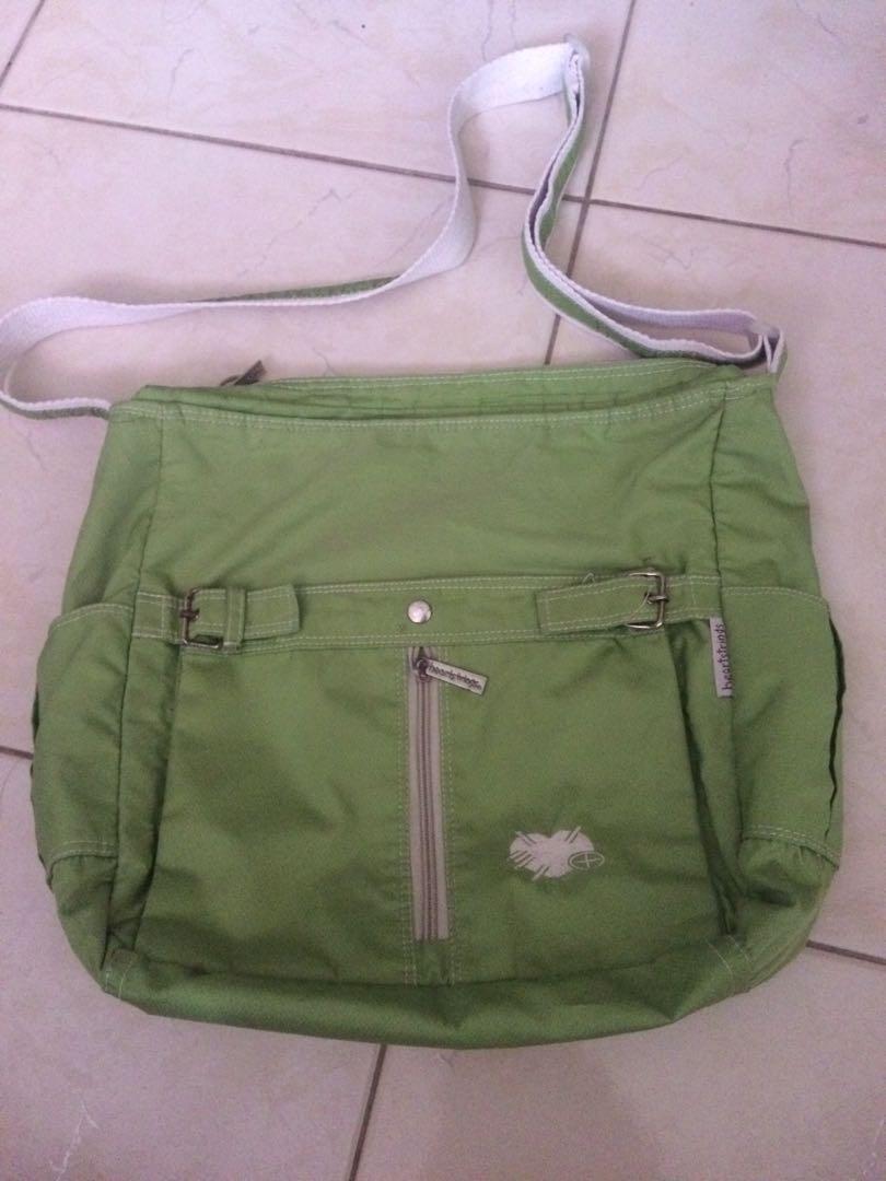 Heartstrings body bag, Women's Fashion, Bags & Wallets, Cross-body Bags ...