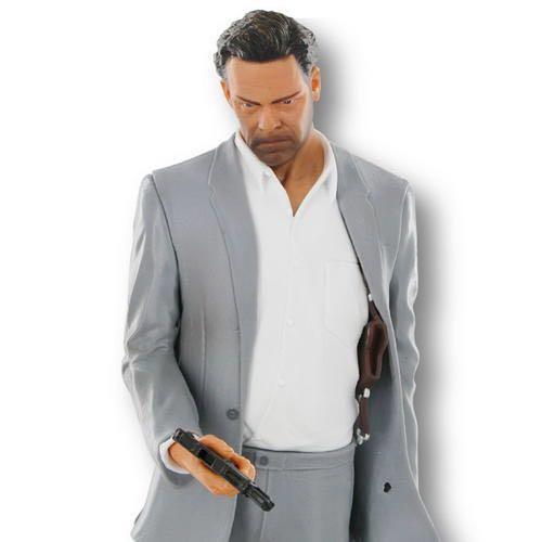 Max Payne 3 Statue by Rockstar Games, Hobbies & Toys, Toys & Games on ...