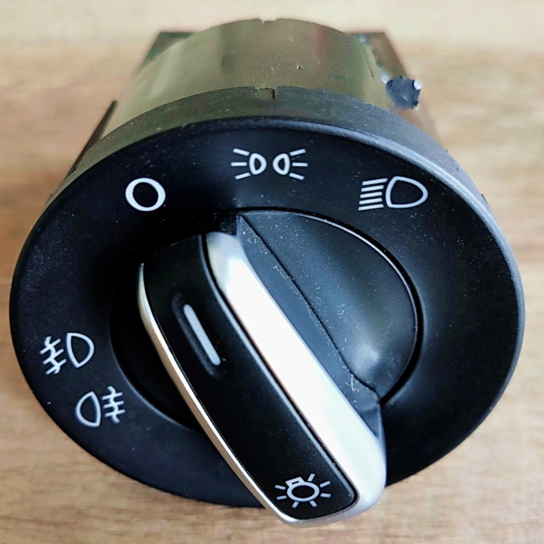 VOLKSWAGEN Light Switch for Vent / Polo / Polo Sedan or compatible car ...