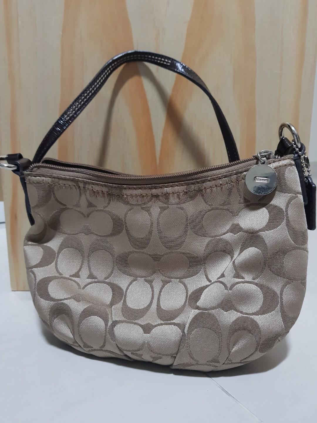 Coach Small Pouch, Women's Fashion, Bags & Wallets, Purses & Pouches on ...