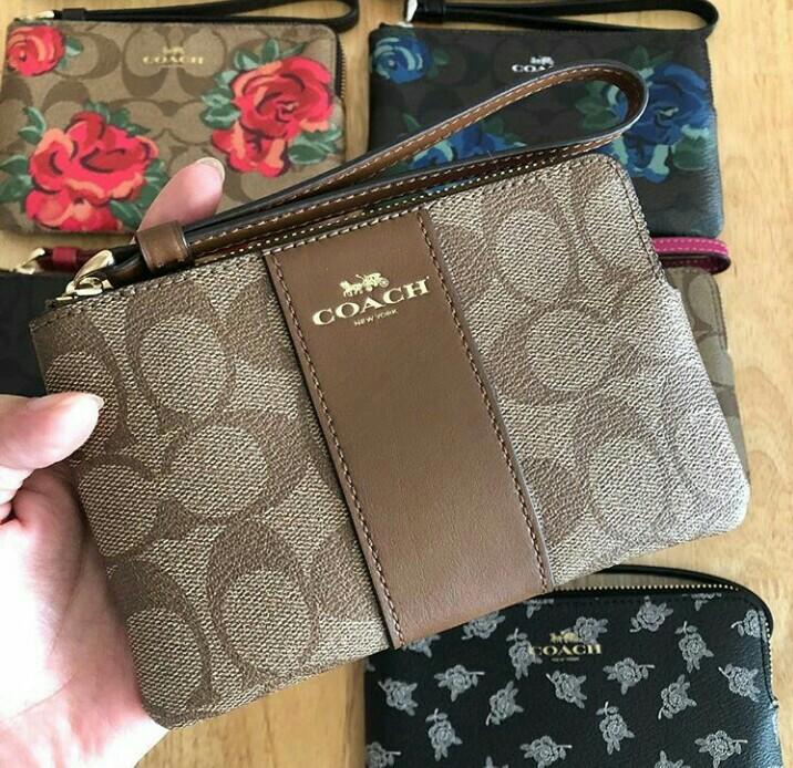 Coach Wrislet Original, Women's Fashion, Bags & Wallets, Clutches on ...