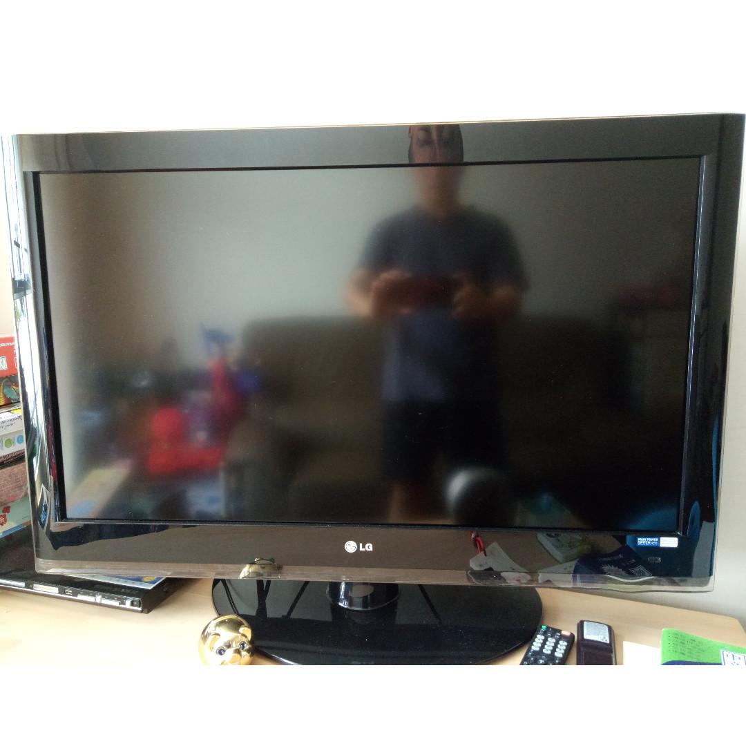 LG 37" 2K TV 37吋 高清電視, 家庭電器, 電視 & 其他娛樂, 電視 - Carousell