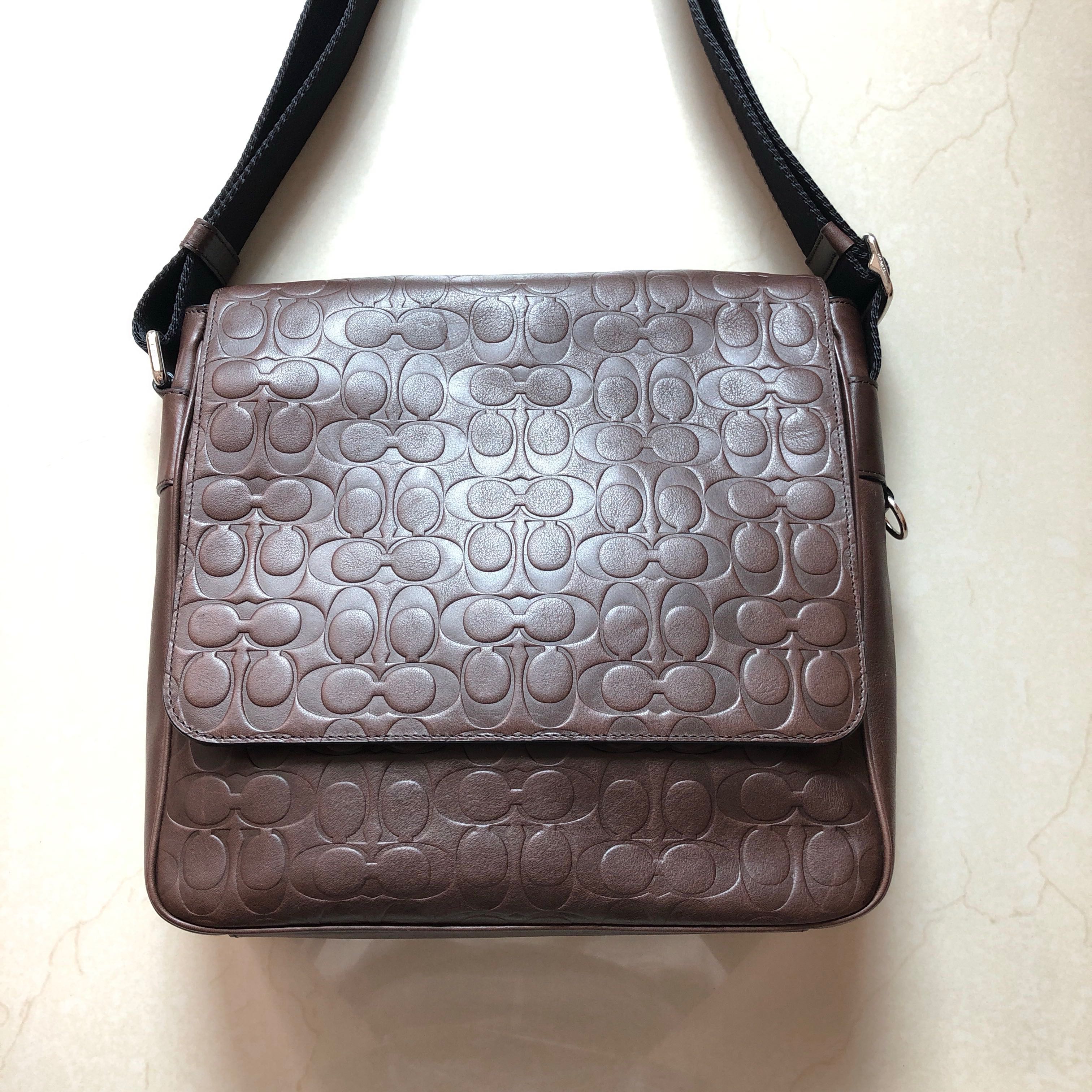 Coach Man Bag, Fesyen Pria, Tas & Dompet , Tas Selempang di Carousell