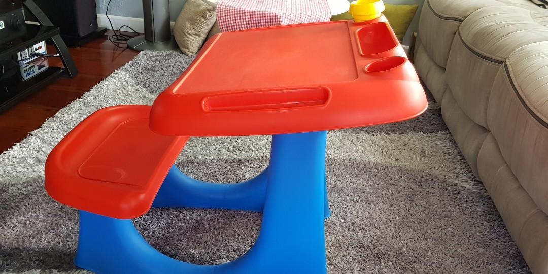 Keter Sit and Draw Kids Art Table, Babies & Kids, Baby Nursery & Kids ...
