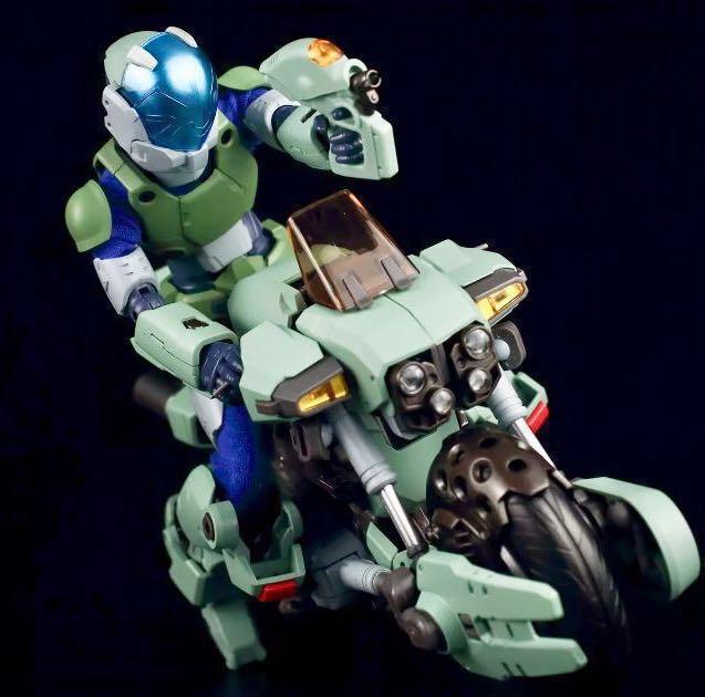 Transformable motorcycle-armor. Genesis Climber Mospeada Ray Reissue ...
