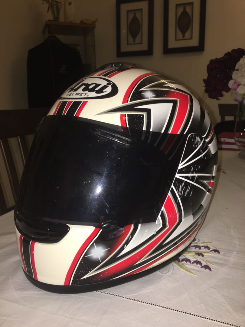 Arai Vector (Full Face), Auto Accessories on Carousell