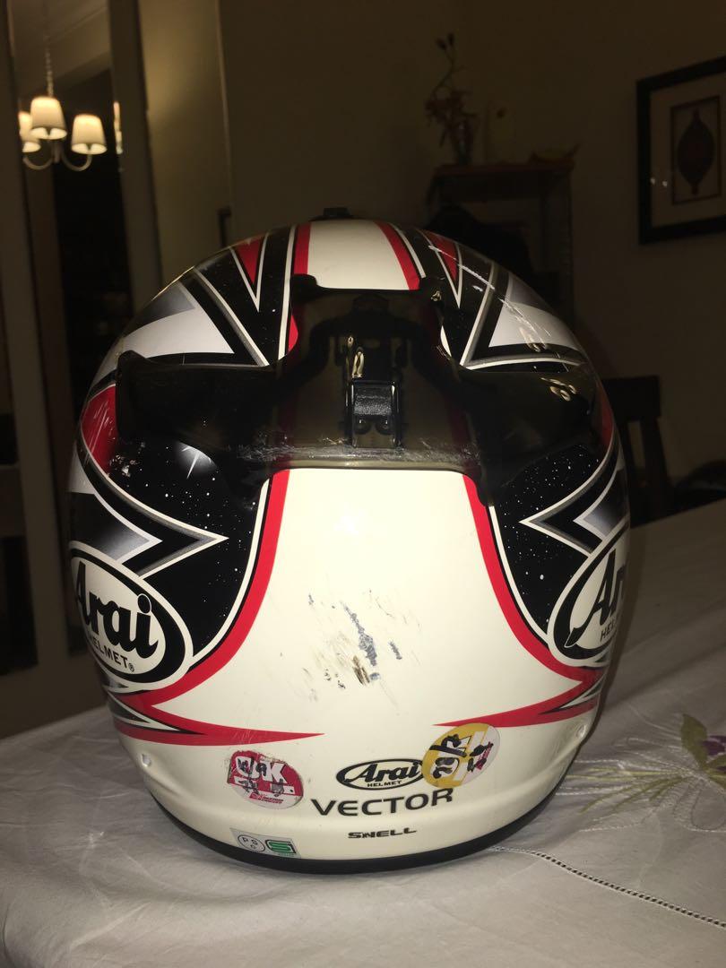 Arai Vector (Full Face), Auto Accessories on Carousell