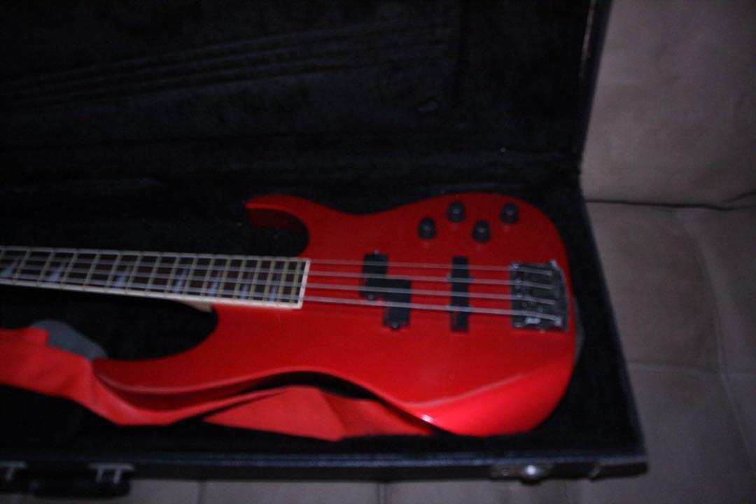Ibanez RD828LELR Electronic Bass Guitar, Hobbies & Toys, Music & Media ...