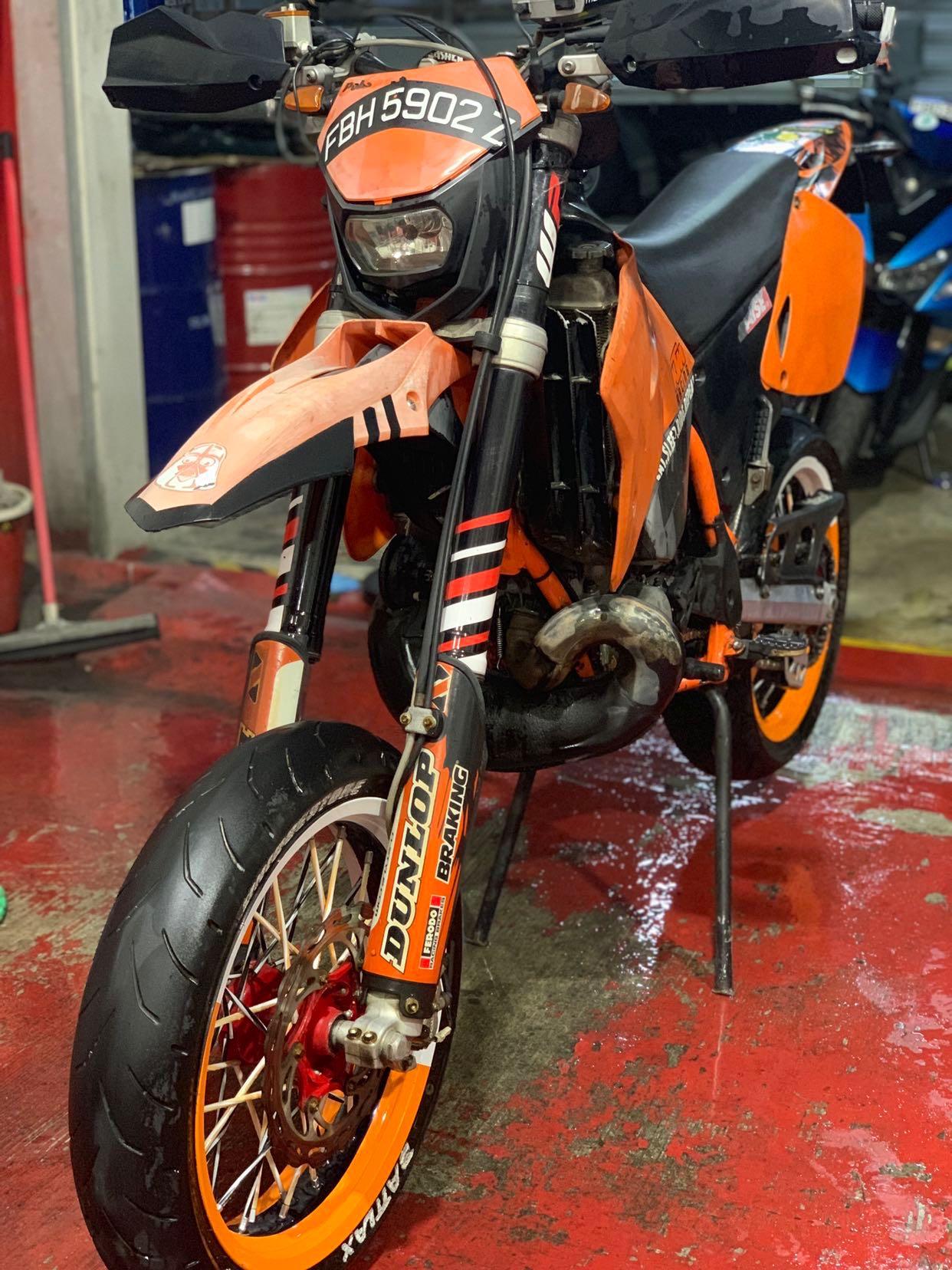 KTM EGS 200, Motorcycles, Motorcycles for Sale, Class 2B on Carousell