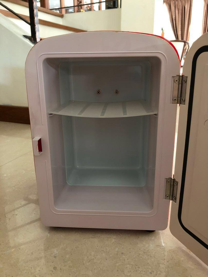 Mini Fridge Limited Edition Kit Kat refrigerator and warmer, TV & Home ...