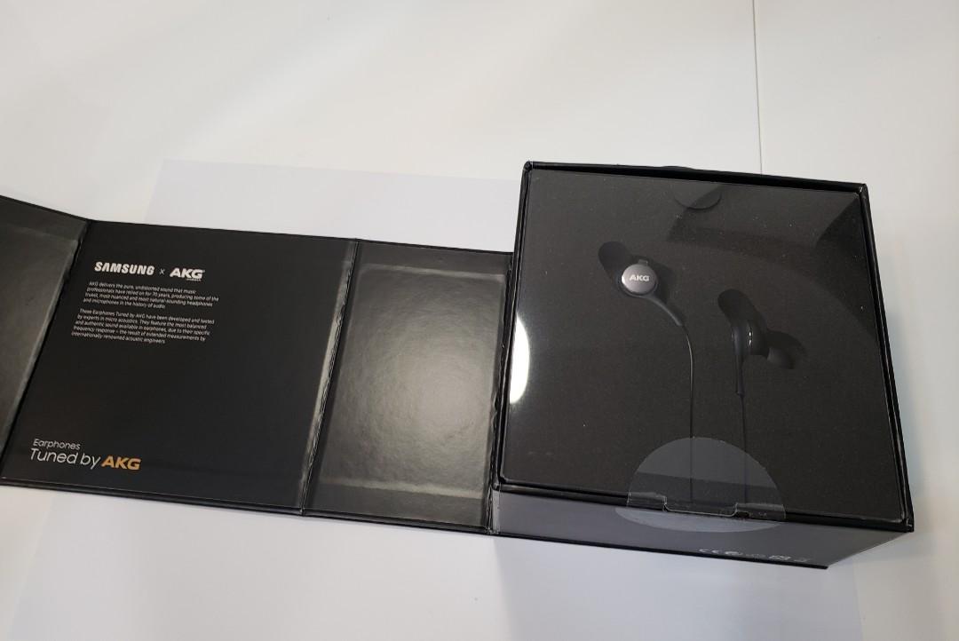 三星原裝AKG耳機 Samsung Earphones Tuned by AKG, 音響器材, 耳機 - Carousell