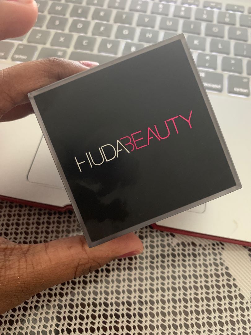 Huda Beauty Baking and Setting Powder, Beauty & Personal Care, Face ...