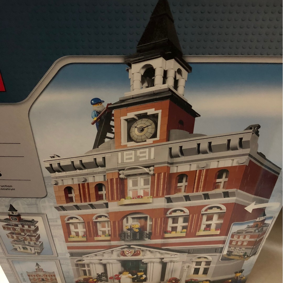 LEGO 10224 - Town Hall Modular, Toys & Games, Bricks & Figurines on ...