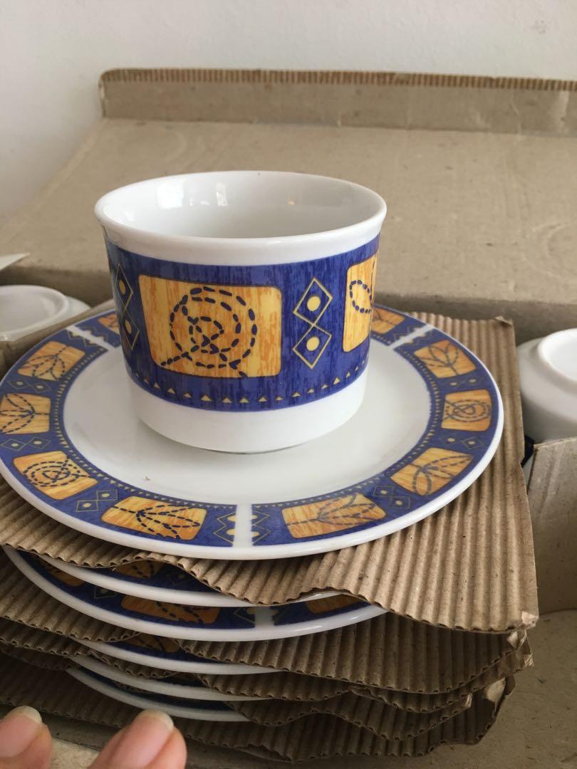 Fine Chinaware Tea Set -12 pieces, Furniture & Home Living, Kitchenware ...