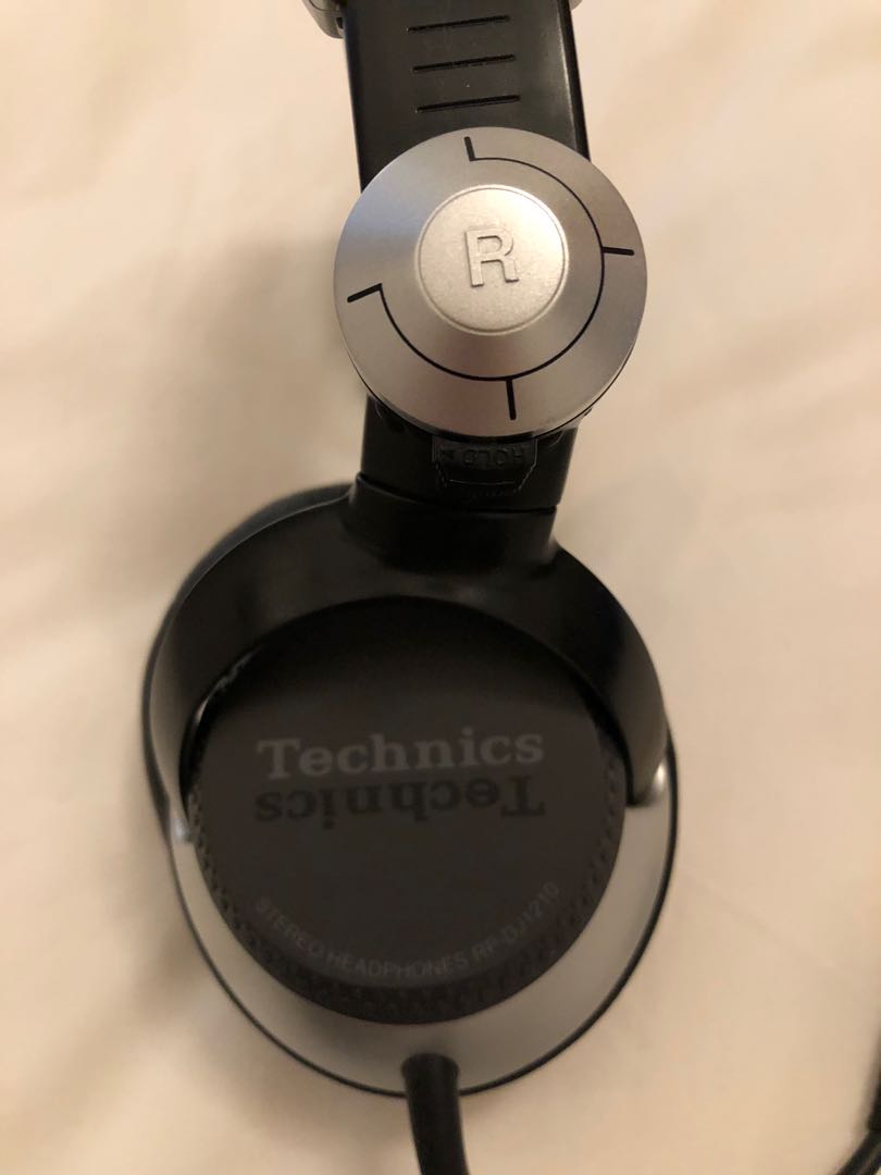 Headphones Original Technics DJ, Audio, Headphones & Headsets on Carousell