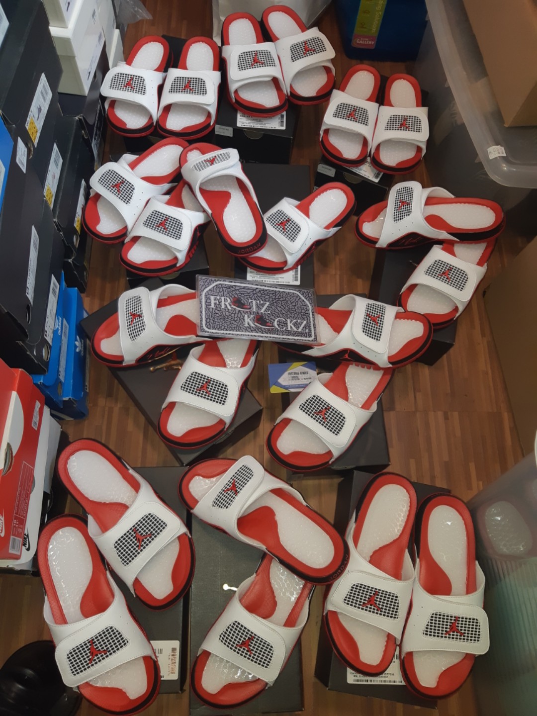 Jordan Hydro 4 Flight FireRed, Men's Fashion, Footwear, Slippers ...