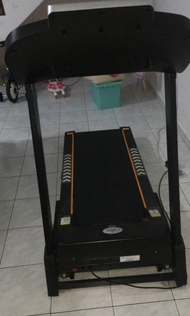 Ogawa Treadmill with inclination, Sports Equipment, Exercise & Fitness ...