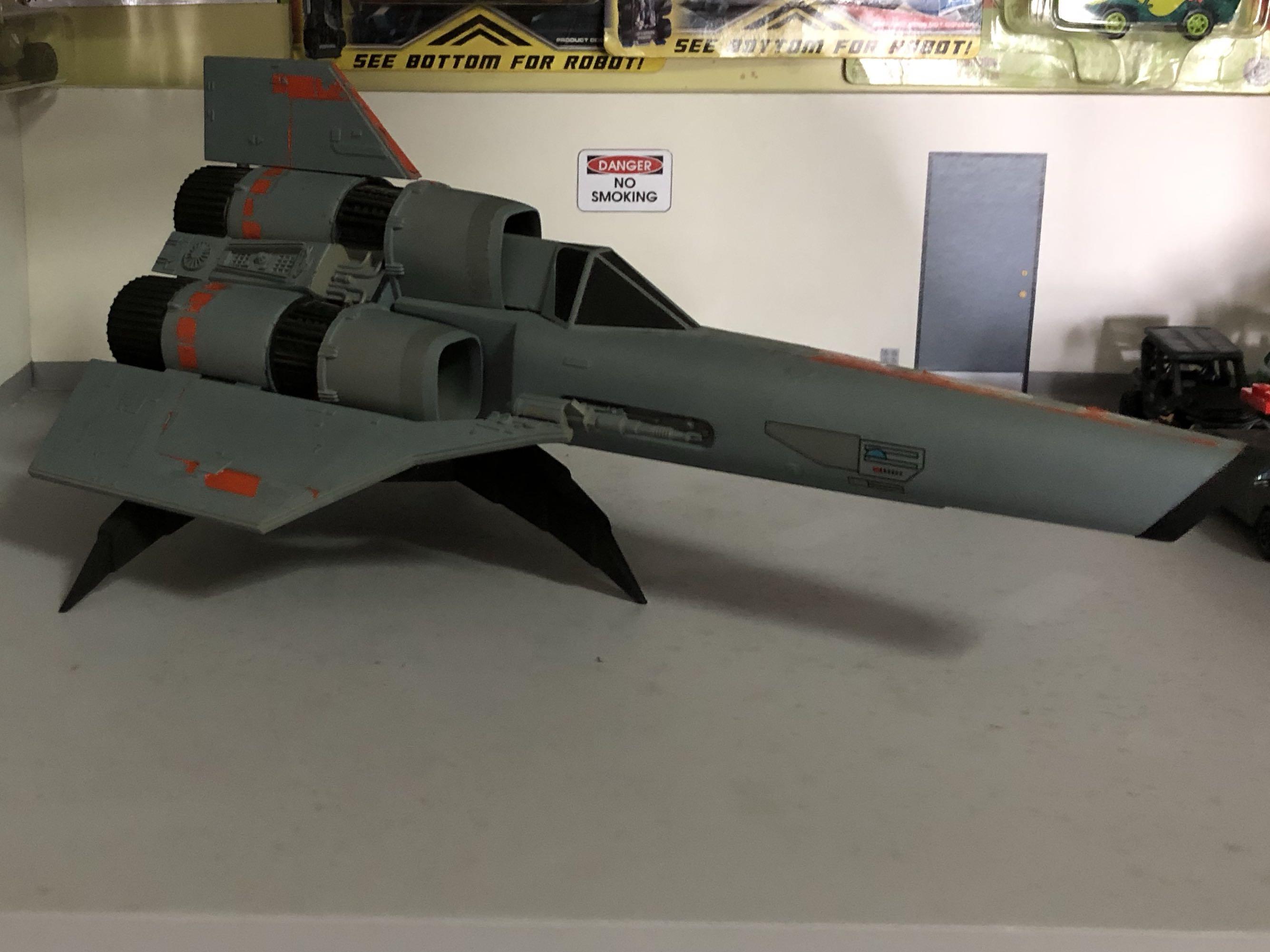 Battlestar Galactica Colonial Viper Cylon Raider, Hobbies & Toys, Toys ...