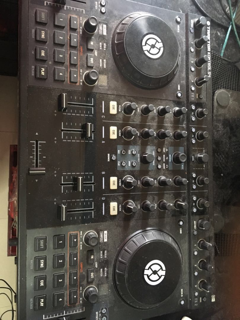 traktor s4 mk2, TV & Home Appliances, TV & Entertainment, TV Parts ...