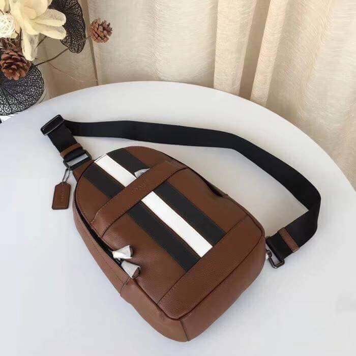 Coach Body Bag (For Men) 100% AUTHENTIC, Men's Fashion, Bags, Sling ...