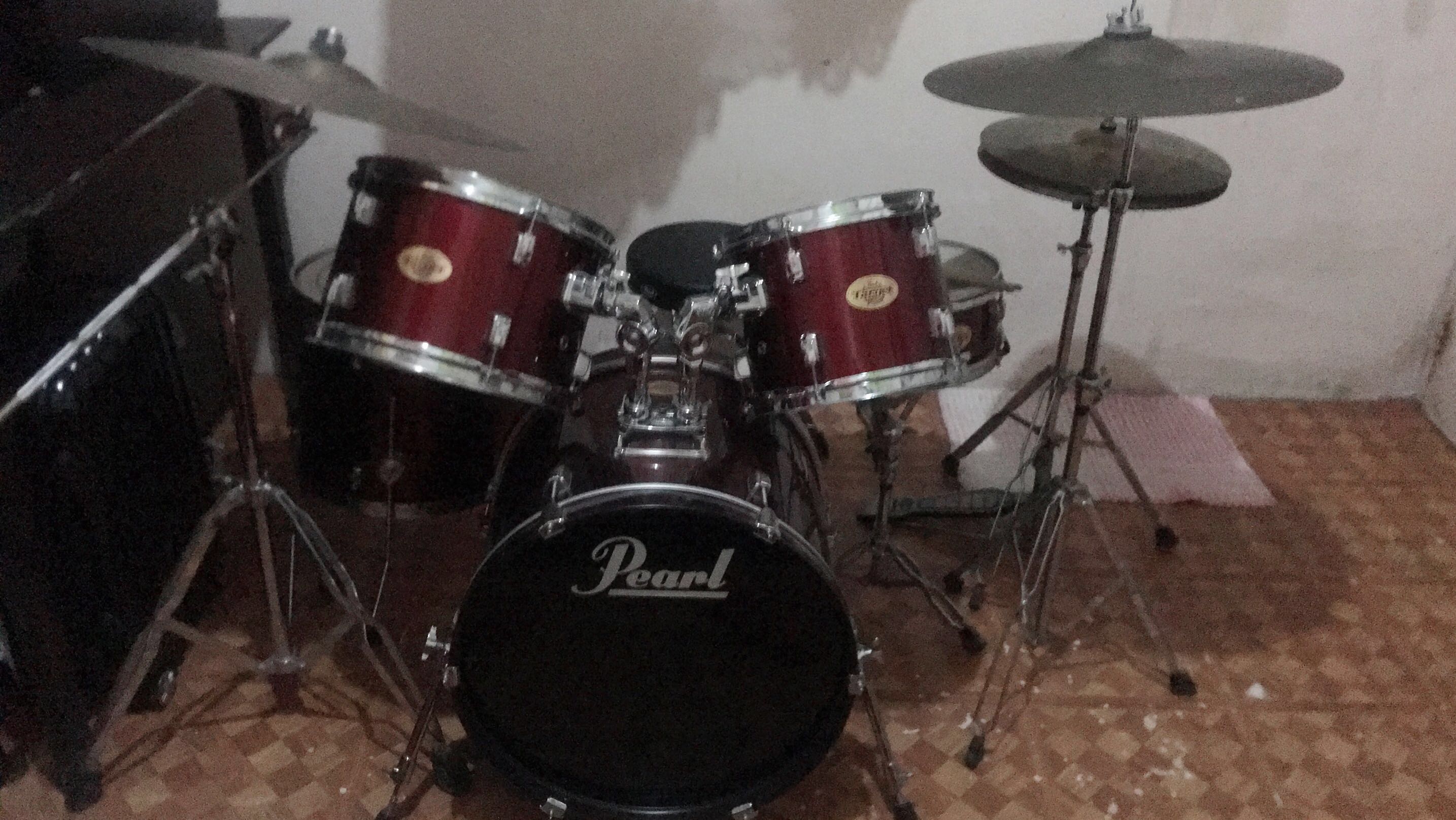 Pearl target drumset, Hobbies & Toys, Music & Media, Musical ...