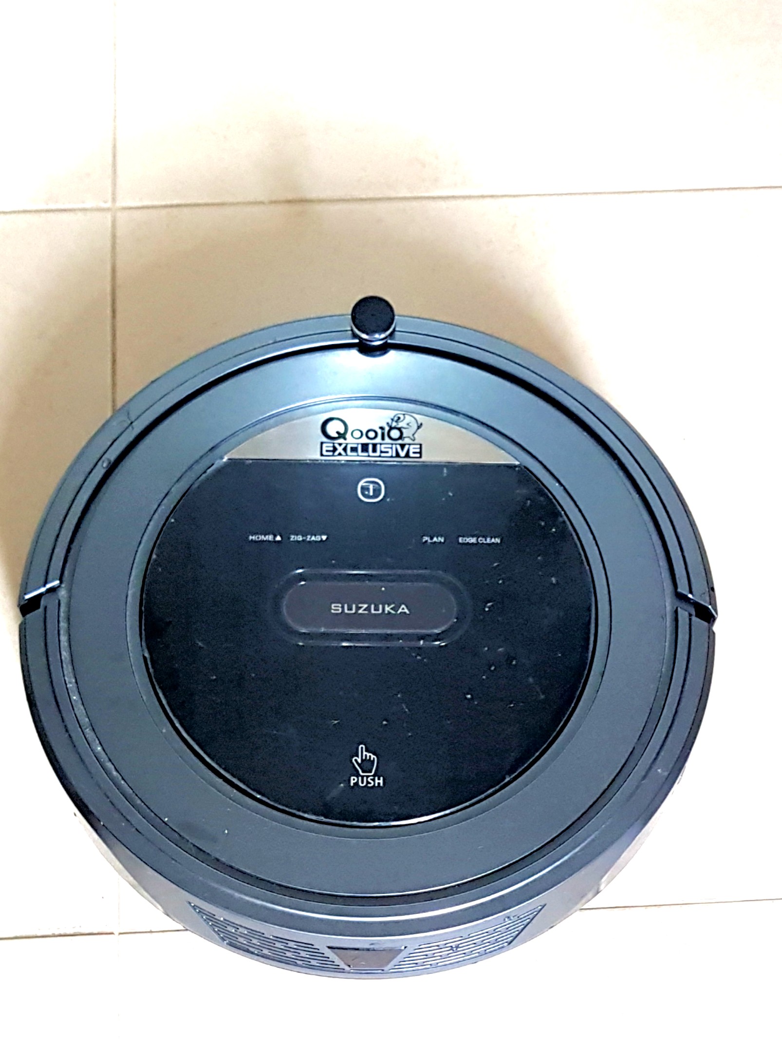 SUZUKA ROBOT VACUUM w WATER TANK 5-in-1, Electronics, Others on Carousell