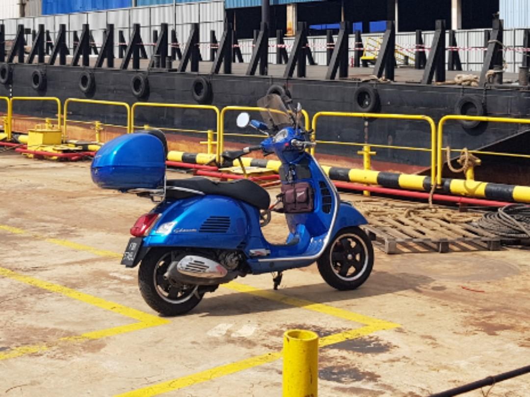 Vespa Rear Box with Rack, Motorcycles, Motorcycle Accessories on Carousell