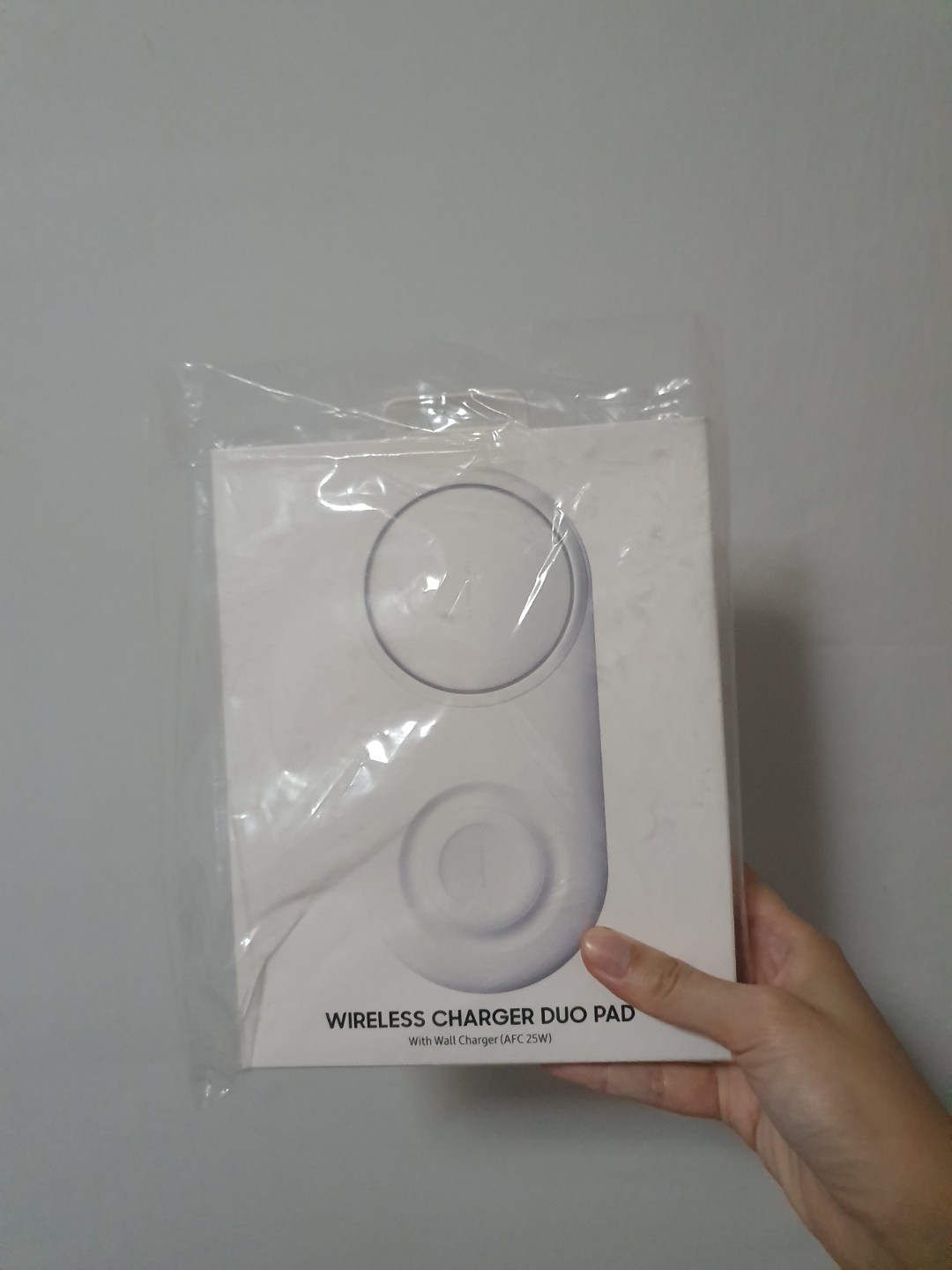 Samsung Wireless Charger Duo Mobile Phones And Gadgets Mobile And Gadget 7640