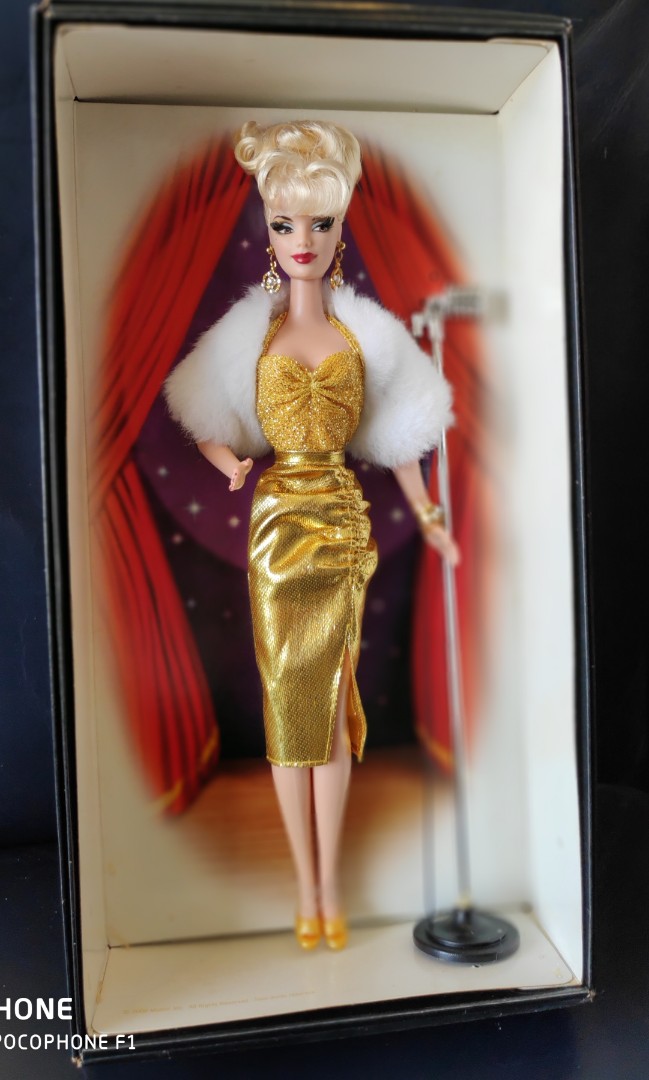 Barbie doll Pin-Up girls Lady Luck, 興趣及遊戲, 收藏品及紀念品, 明星周邊 - Carousell