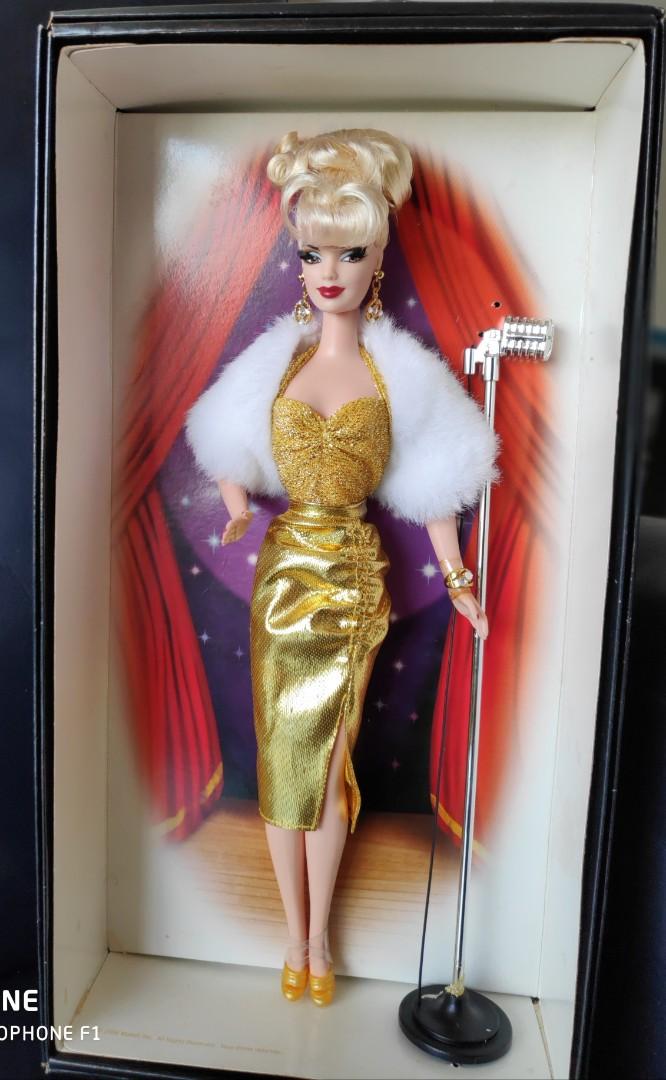 Barbie doll Pin-Up girls Lady Luck, 興趣及遊戲, 收藏品及紀念品, 明星周邊 - Carousell