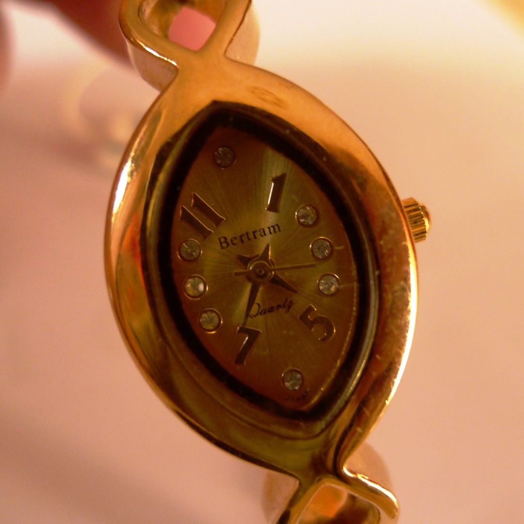 Bertram Quartz Watch for Lady, Women's Fashion, Watches & Accessories ...